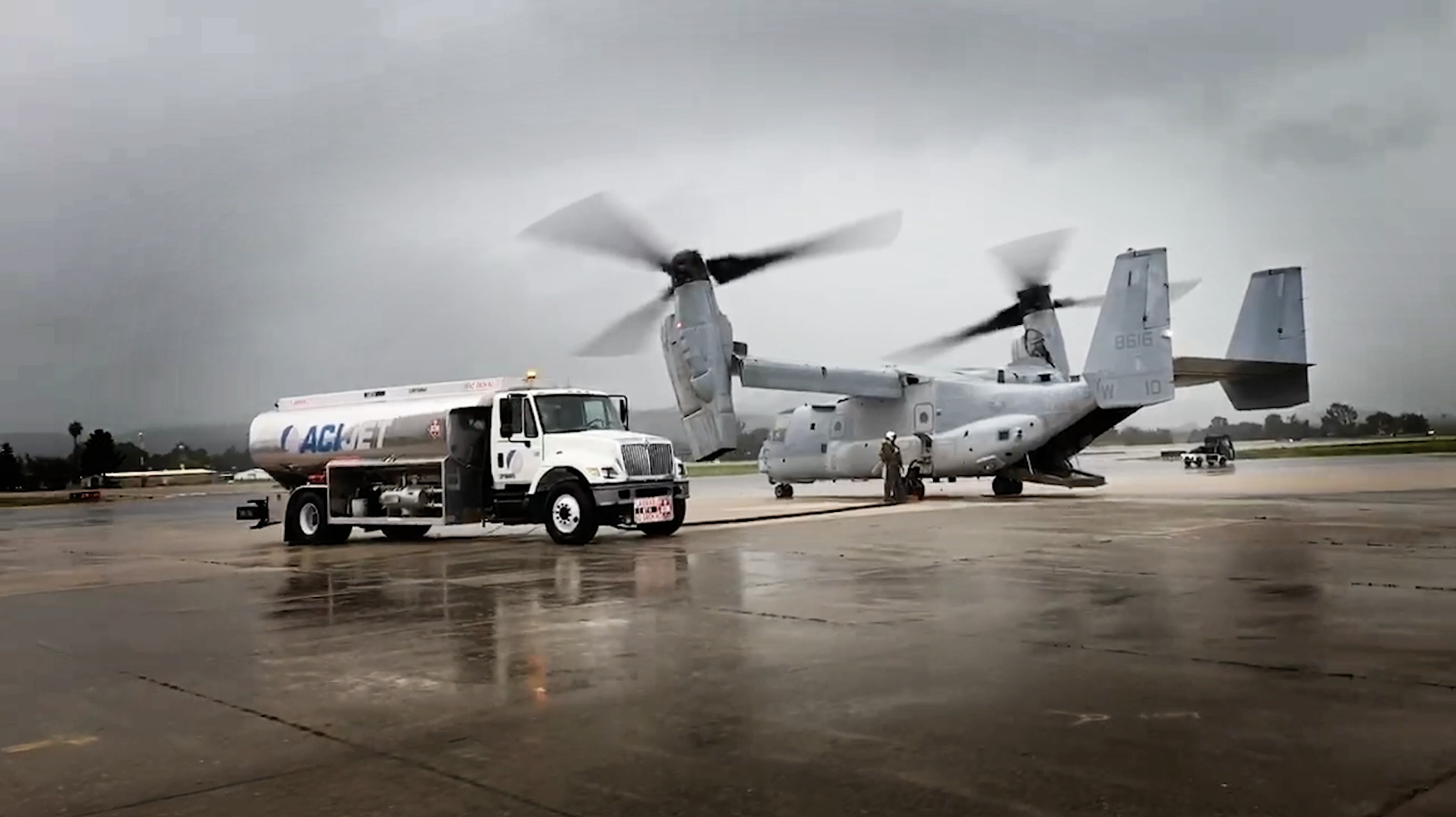 V-22 Osprey "Hot Fueling" at SBP - ACI Jet | Executive Aircraft ...
